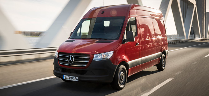 Yeni Sprinter Sınıfının İlkleriyle Yollara Çıktı